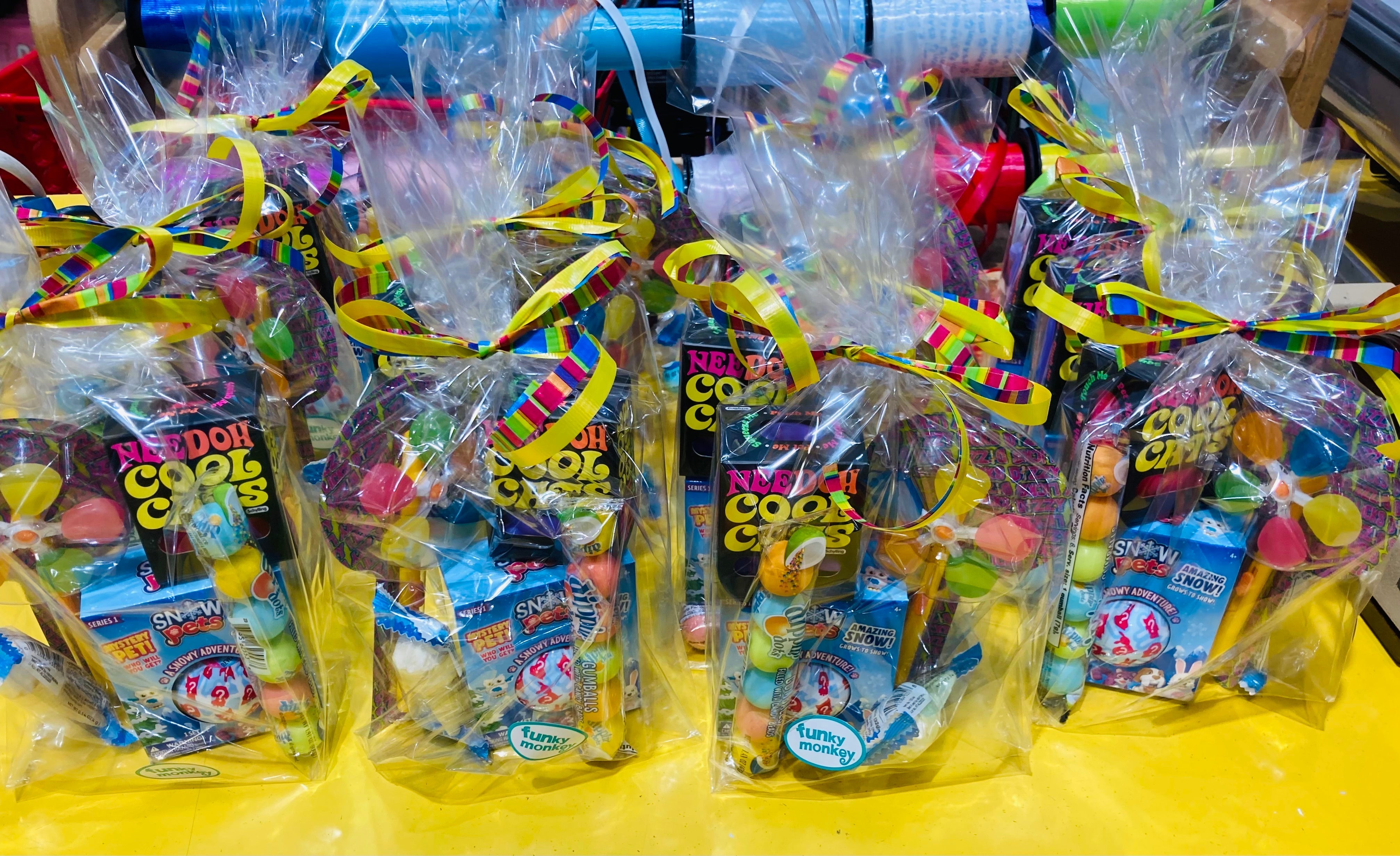 Funky Party Favors 🎉 – Funky Monkey Toys